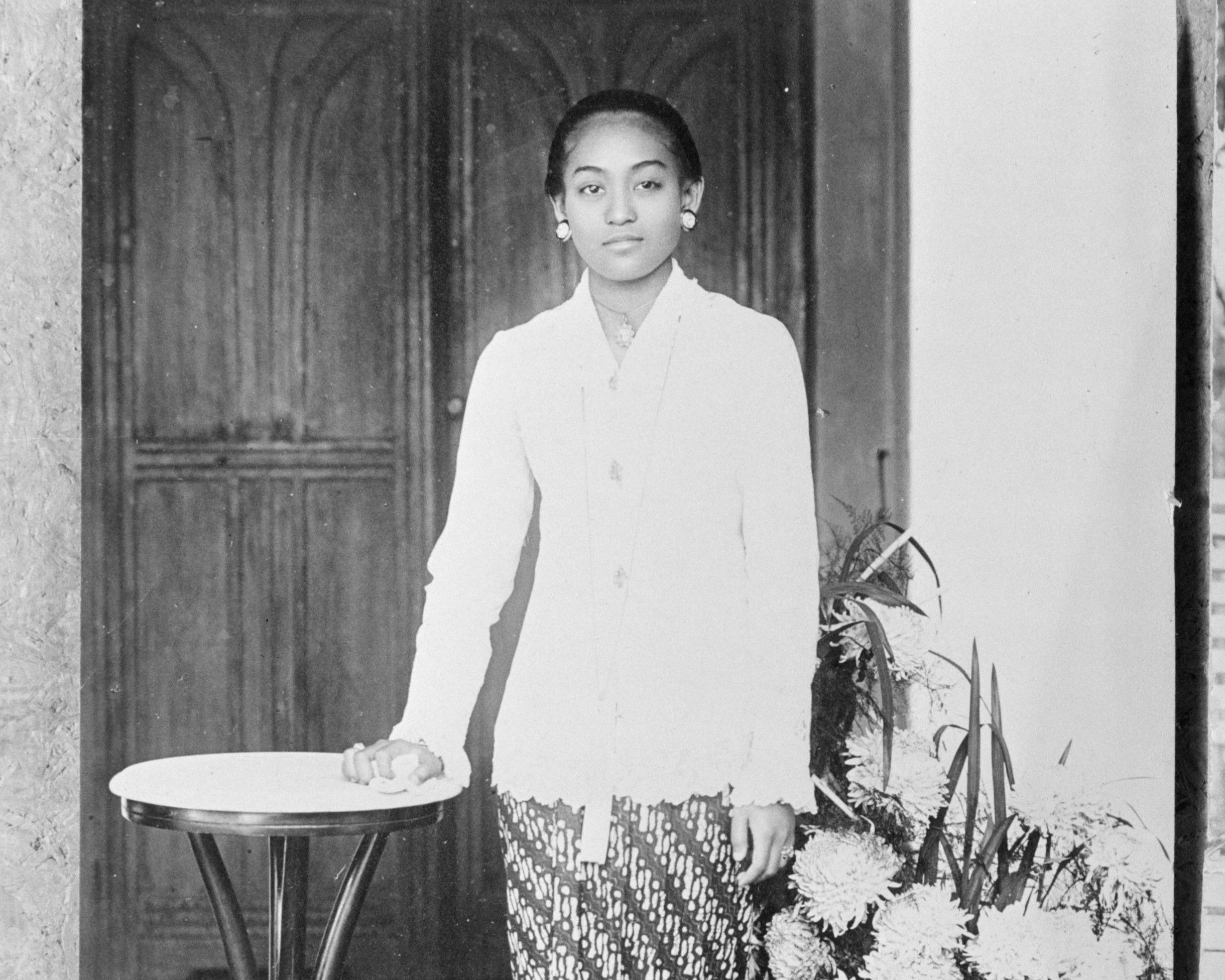 Partini: Putri Sulung K.G.P.A.A. Mangkoenagoro VII | Mangkunegaran